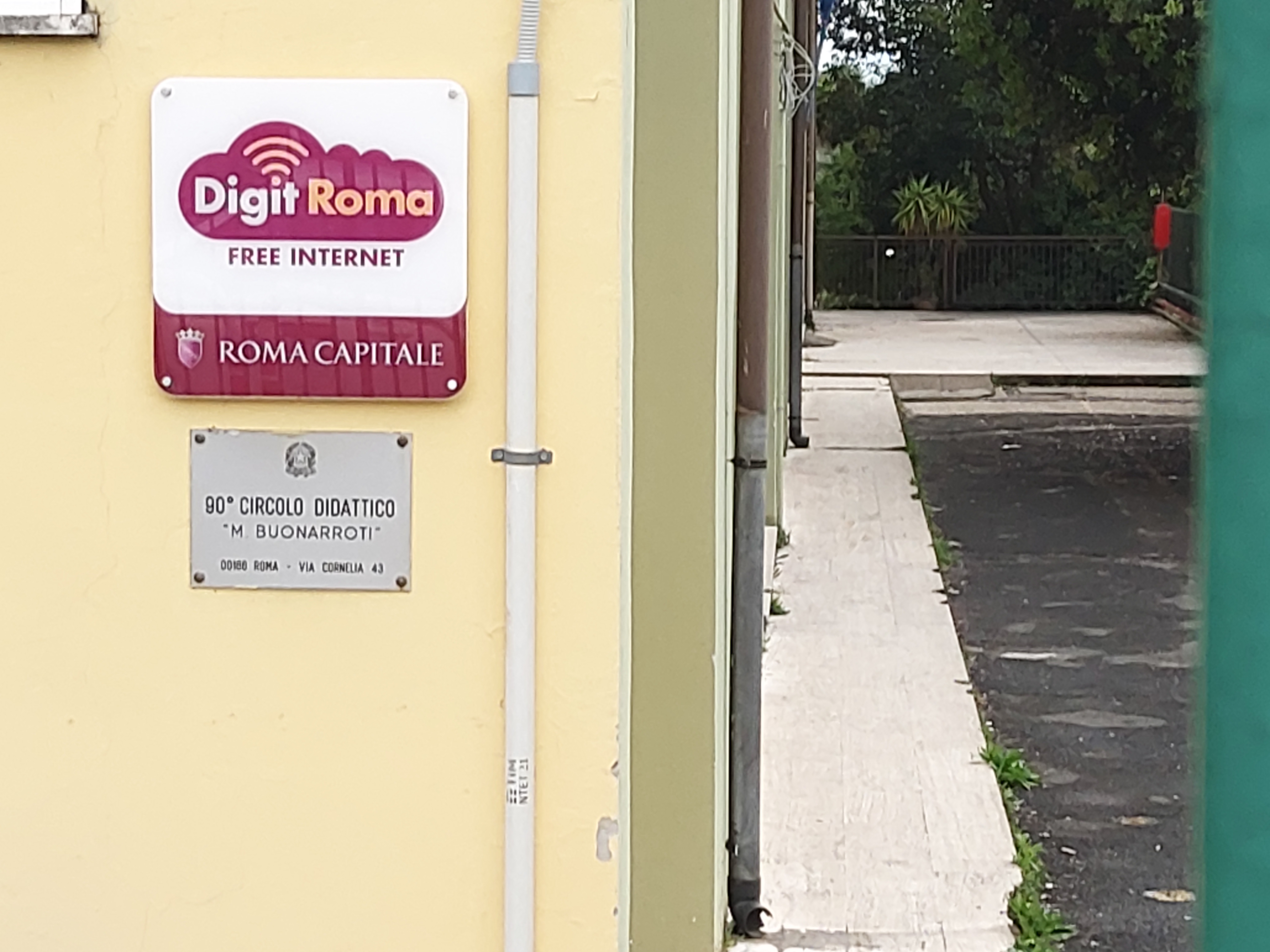 Wi-fi rete pubblica: disconnessione Capitale - L'Opinione