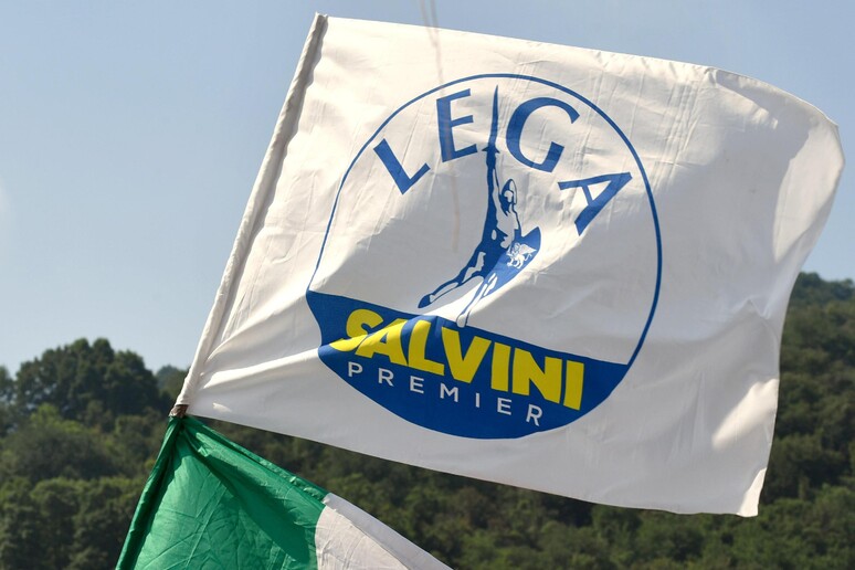 Lega, Castelli: “Salvini non sarà mai premier, tolga nome dal simbolo ...